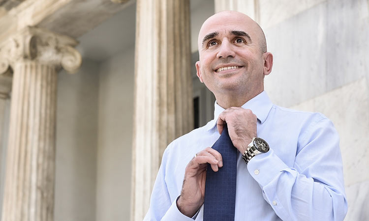 Με το... ένα πόδι υποψήφιος στον Δήμο Λυκόβρυσης - Πεύκης ο Γρηγόρης ...